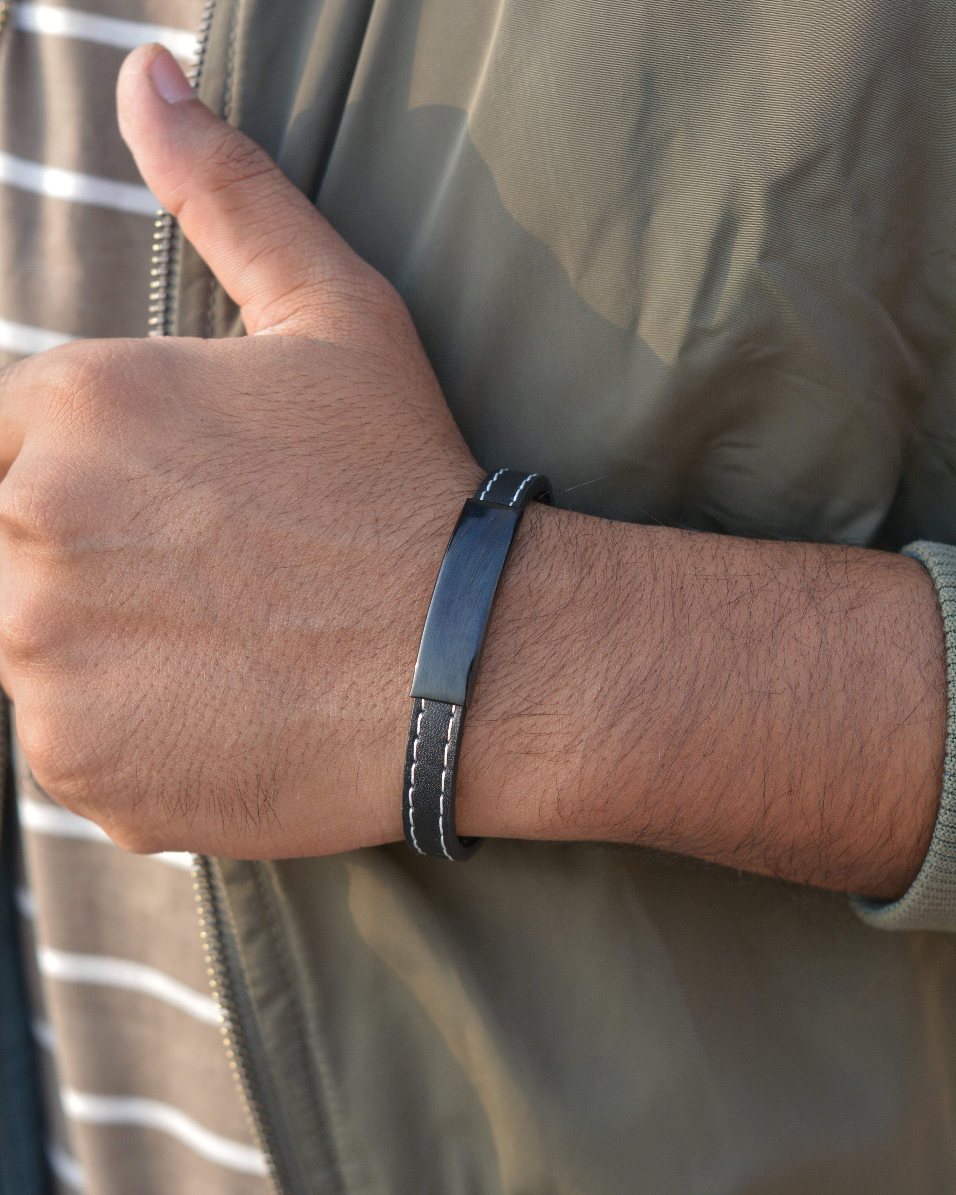 Urban Chic Bracelet – ICONIC.